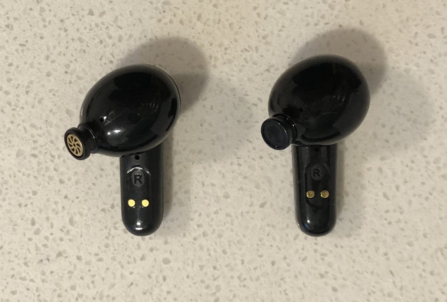 Anker Soundcore Life P2 Mini vs P20i Earbuds Comparison